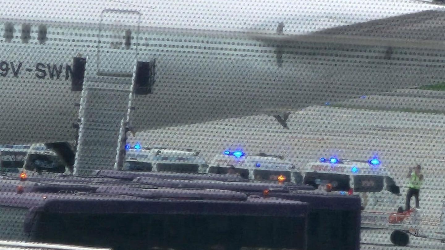 SQ321 incident: rapid G-force fluctuations likely caused injuries ...