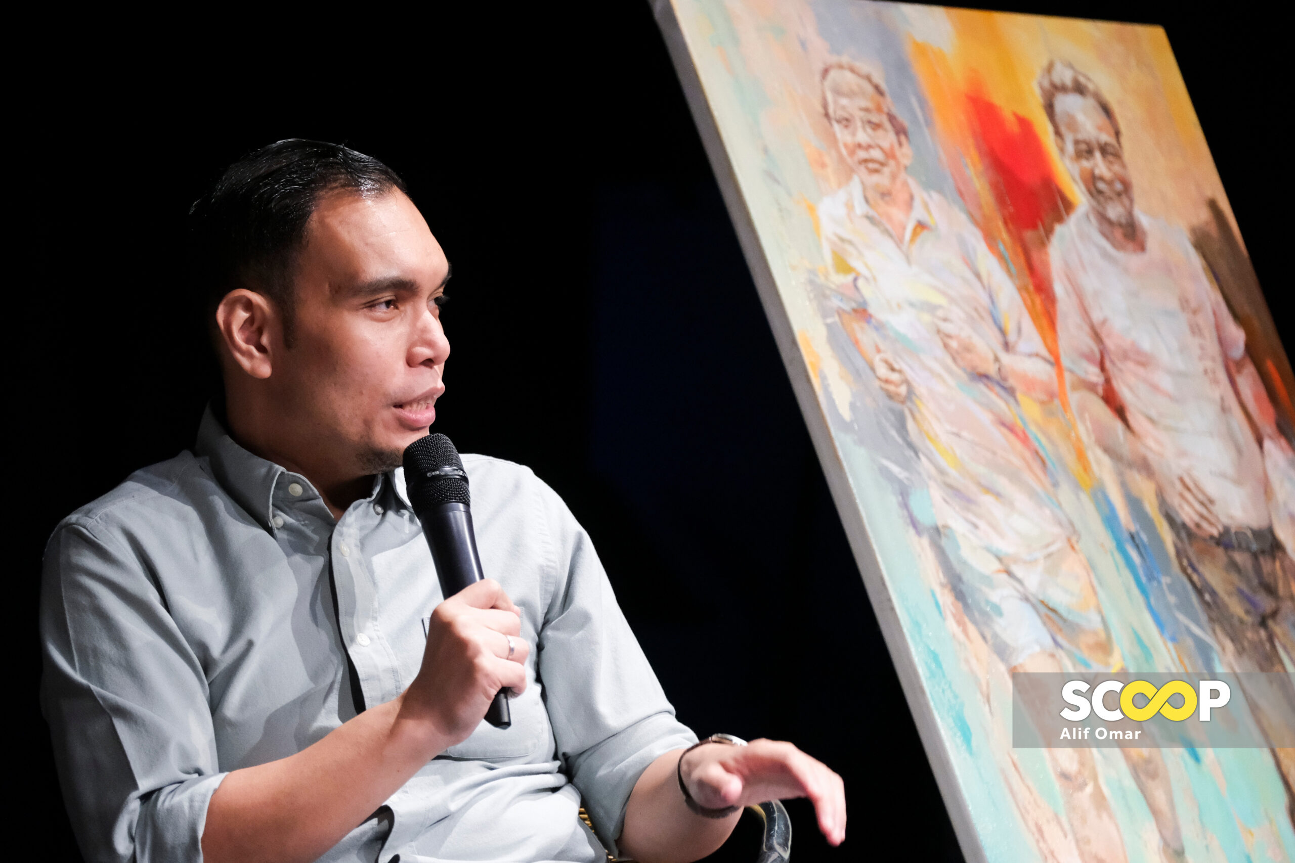 Syahredzan Johan gesa senarai hitam pelancong baca al-Quran depan Batu ...