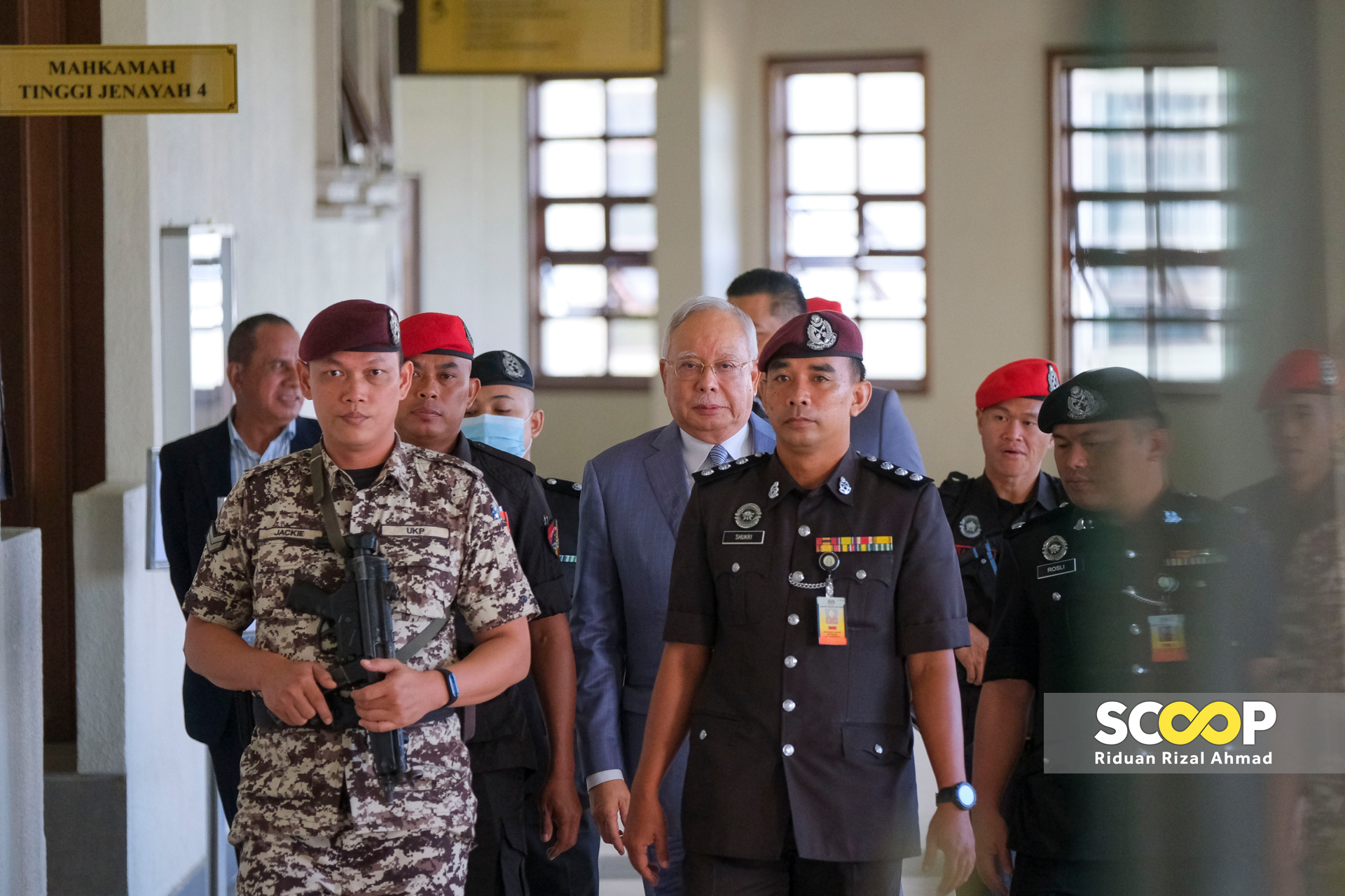 Anwar tacitly acknowledged house arrest order at PKR event, claims ...