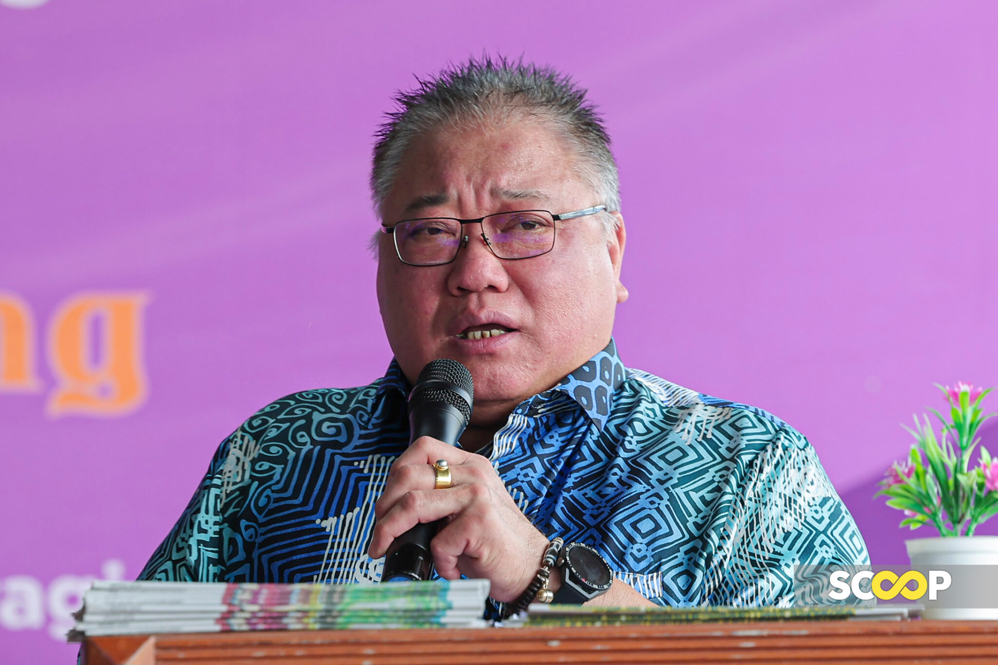 Motac bomb hoax: cops to record tourism minister’s statement today | Scoop