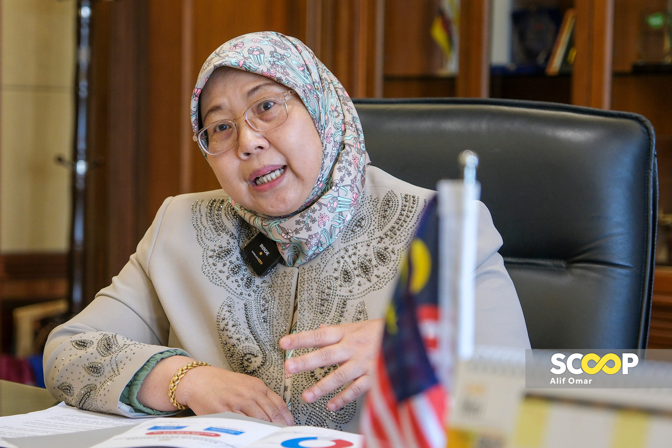 Fuziah Salleh replaces Saifuddin Nasution as PKR sec-gen | Scoop