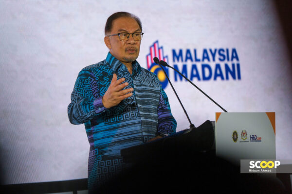 Diesel subsidy savings will be redirected through public transport, Rahmah cash aid: Anwar | Scoop