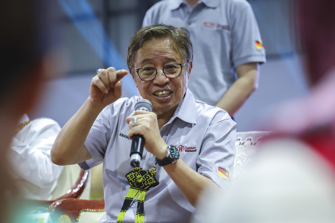 Abang Jo brushes off allegations over his leadership of Sarawak | Scoop