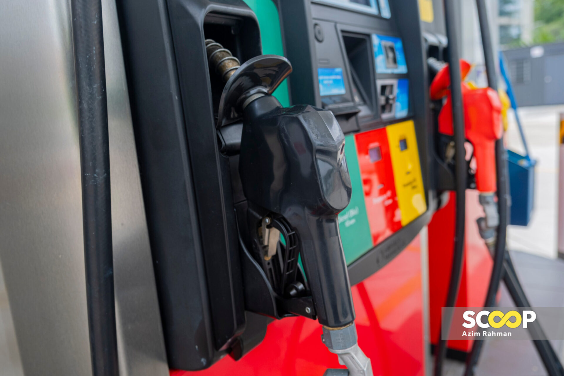 Kerajaan timbang tambah kuota kenderaan layak subsidi diesel | Scoop