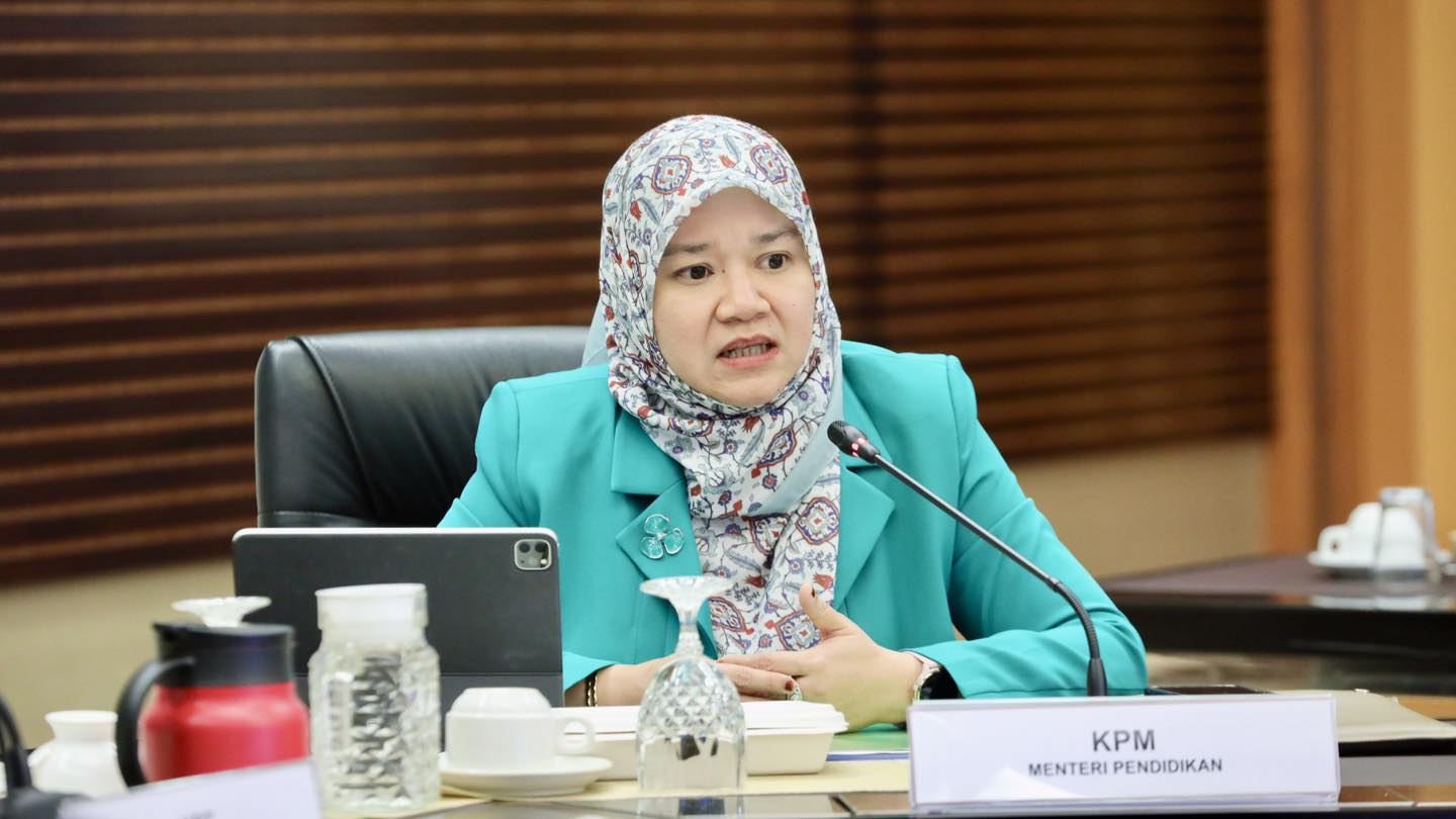 Education Ministry firm on DLP requirement for schools to have one ...