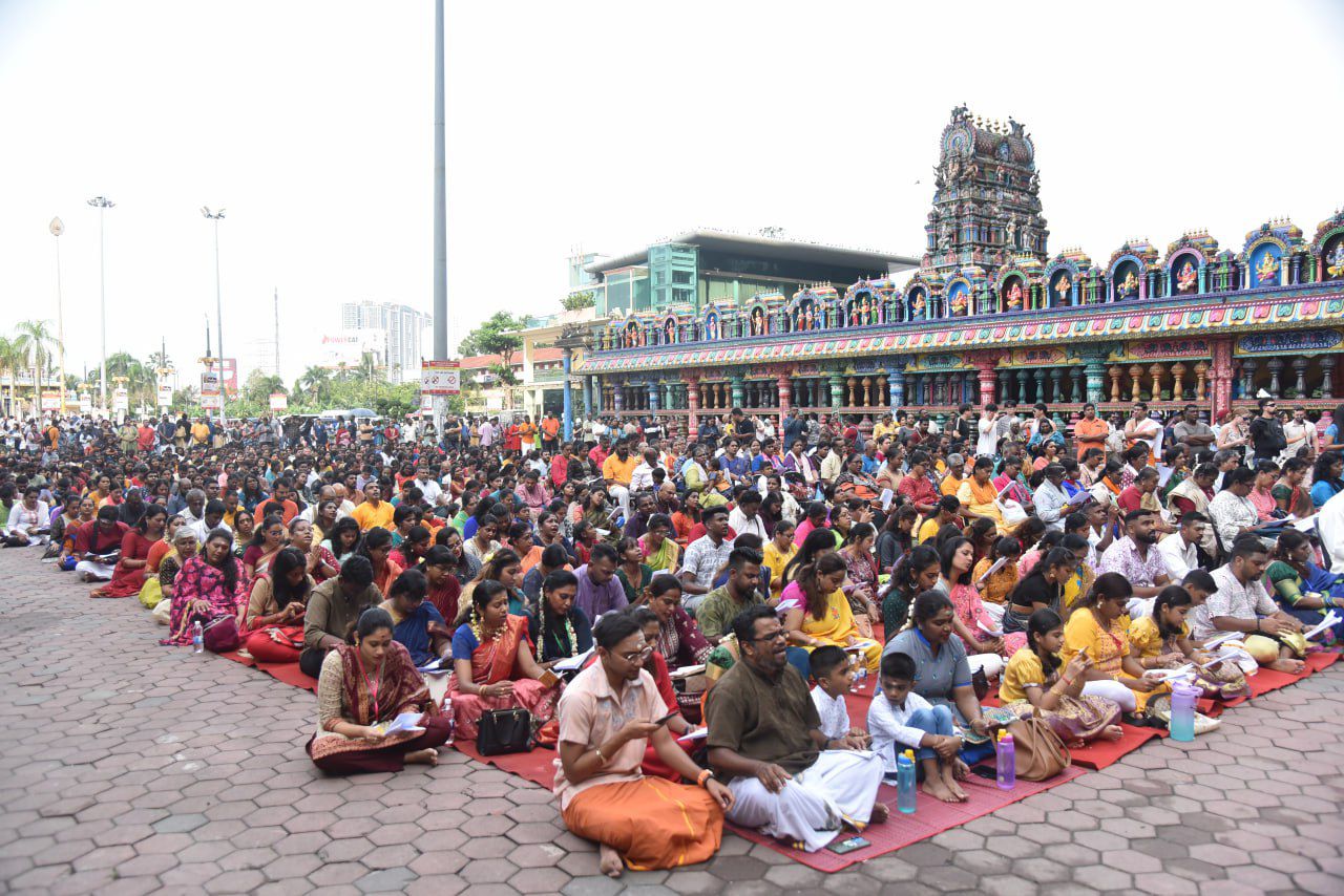 Around 600 worshippers assembled in Batu Caves to perform religious ...