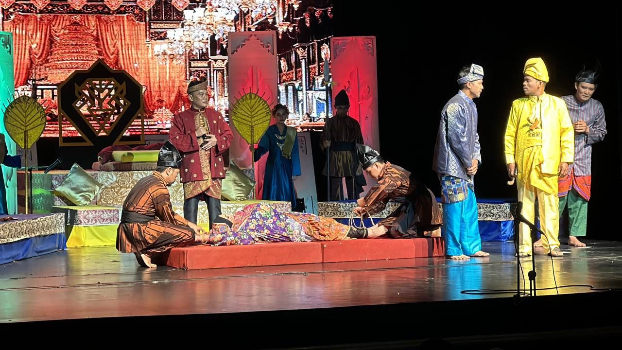 Pelakon teater profesional masih terima bayaran ‘ciput’ | Scoop