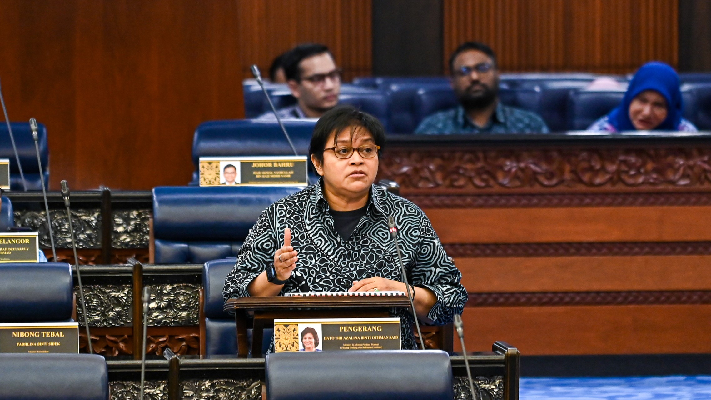 Cabinet backs amendments to penal, criminal procedure codes for mule ...