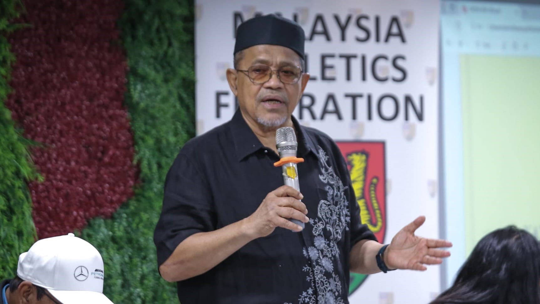 Balancing dreams and education: Shahidan advocates for dedicated sports ...