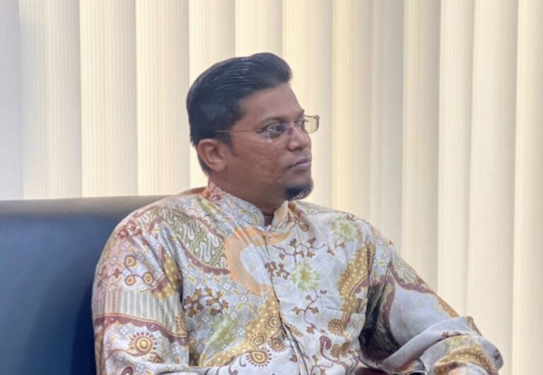 I get cyberbullied too, claims Zamri Vinoth after being accused of ...