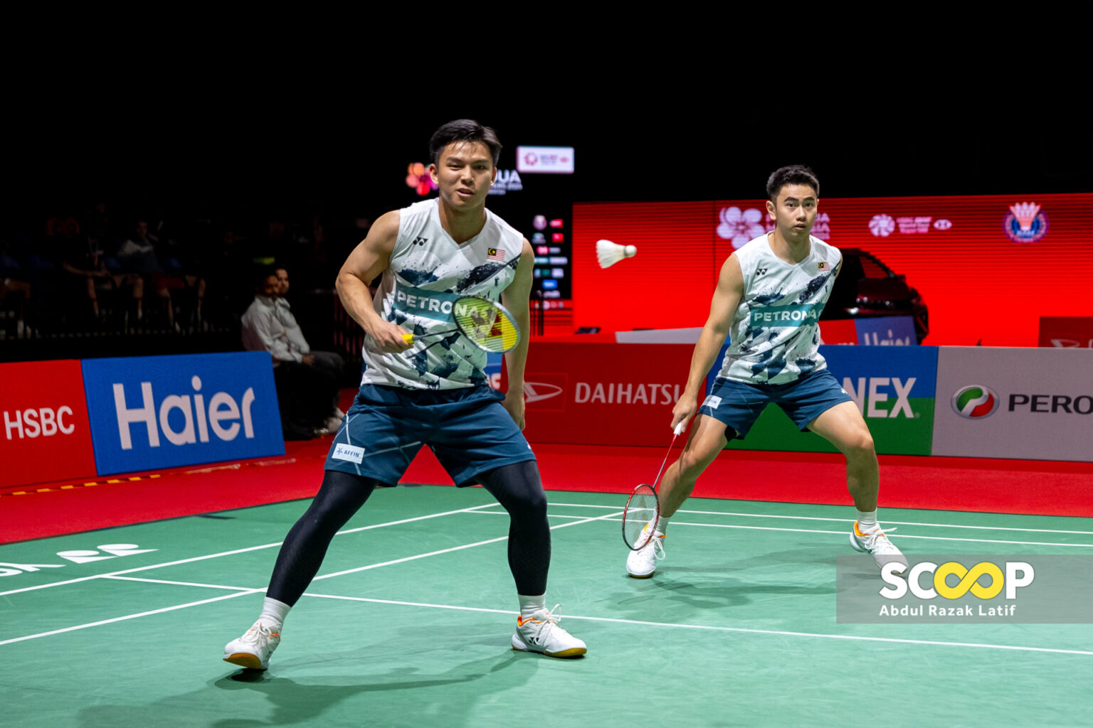 Sze Fei-Izzuddin collect all the badminton bling! | Scoop
