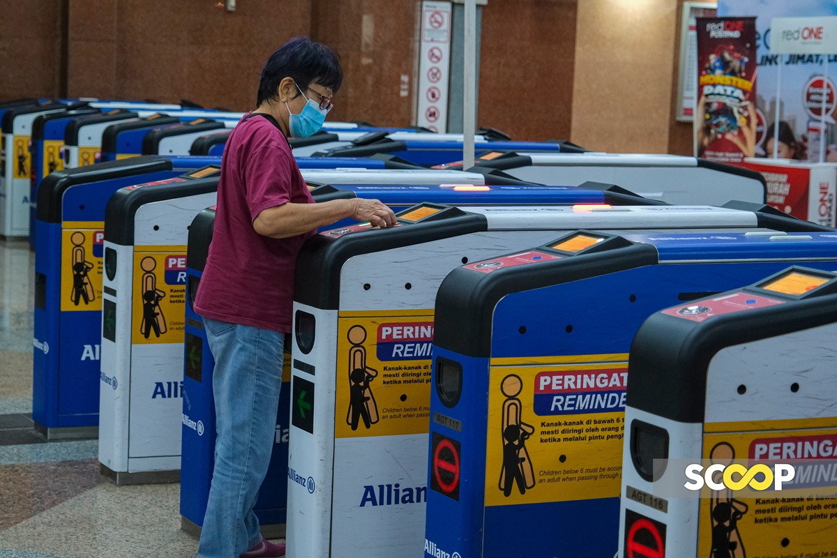 My50 travel pass for Prasarana bus, trains to continue | Scoop