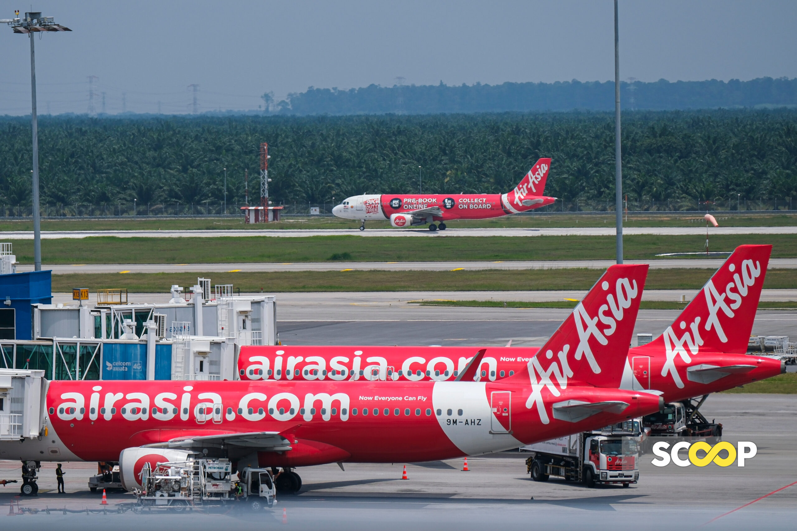 38% of AirAsia flights delayed in 2024: Loke | Scoop