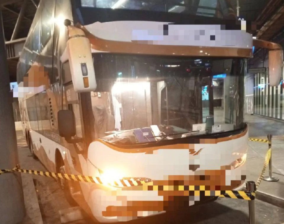 Remaja lelaki maut terkena renjatan elektrik ketika cas telefon dalam ...