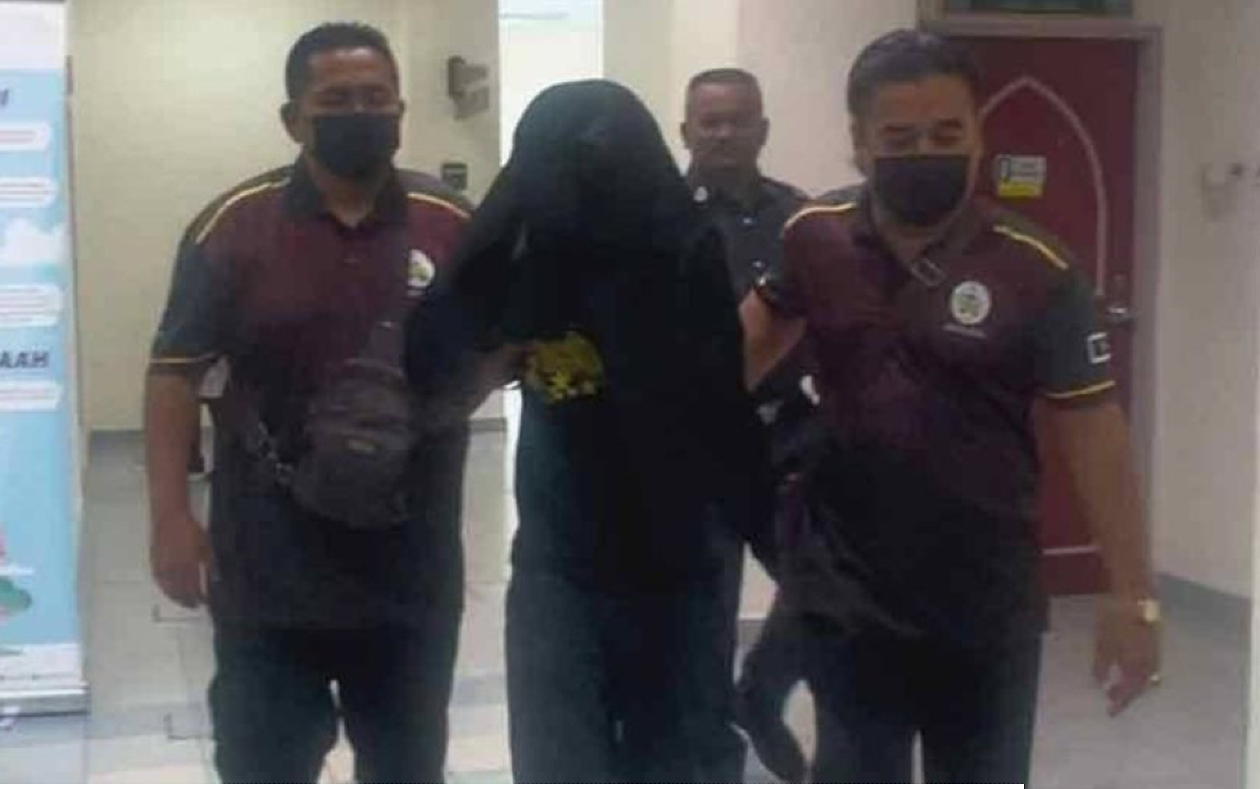 Khalwat kali ketiga, duda individu pertama dihukum sebat di khalayak ...