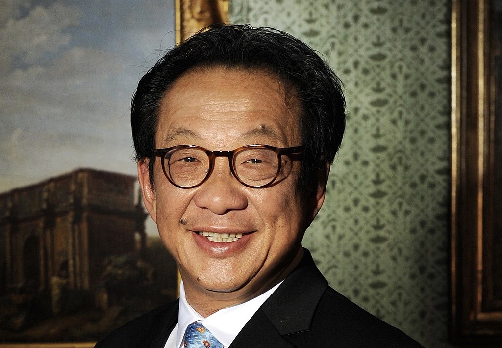 The King, his family and U - Rocky Bru | Scoop