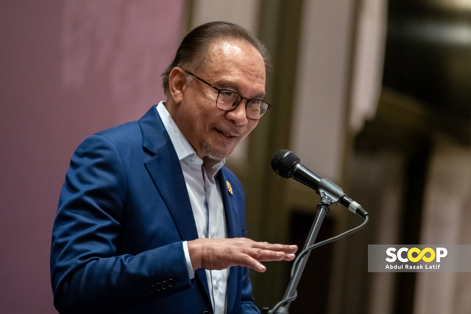 RM30 mil windfall for Harimau Malaya: Anwar | Scoop