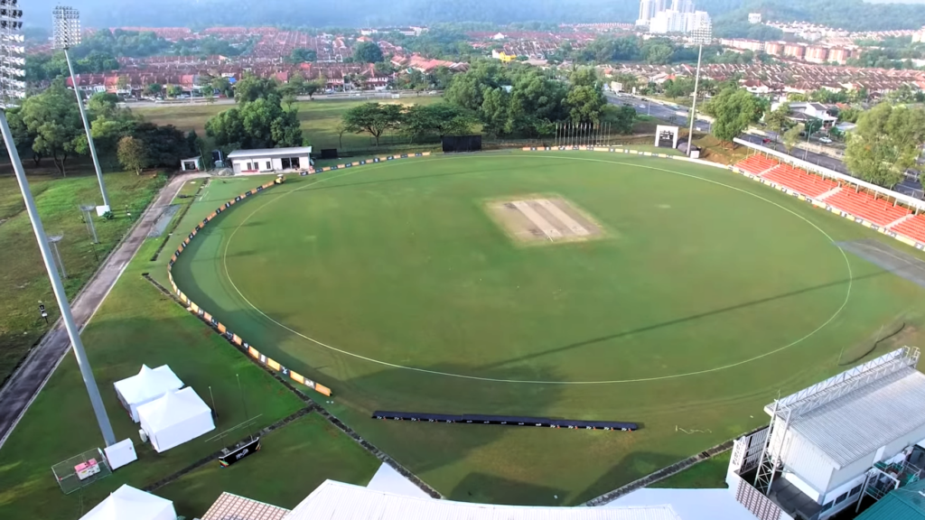 Three years on, Kinrara Oval now a sad state of bustling former self ...