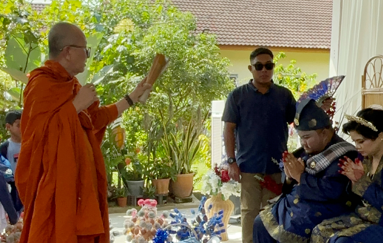 Tradisi unik perkahwinan suku Temuan dan Jakun, dilangsungkan dalam ...