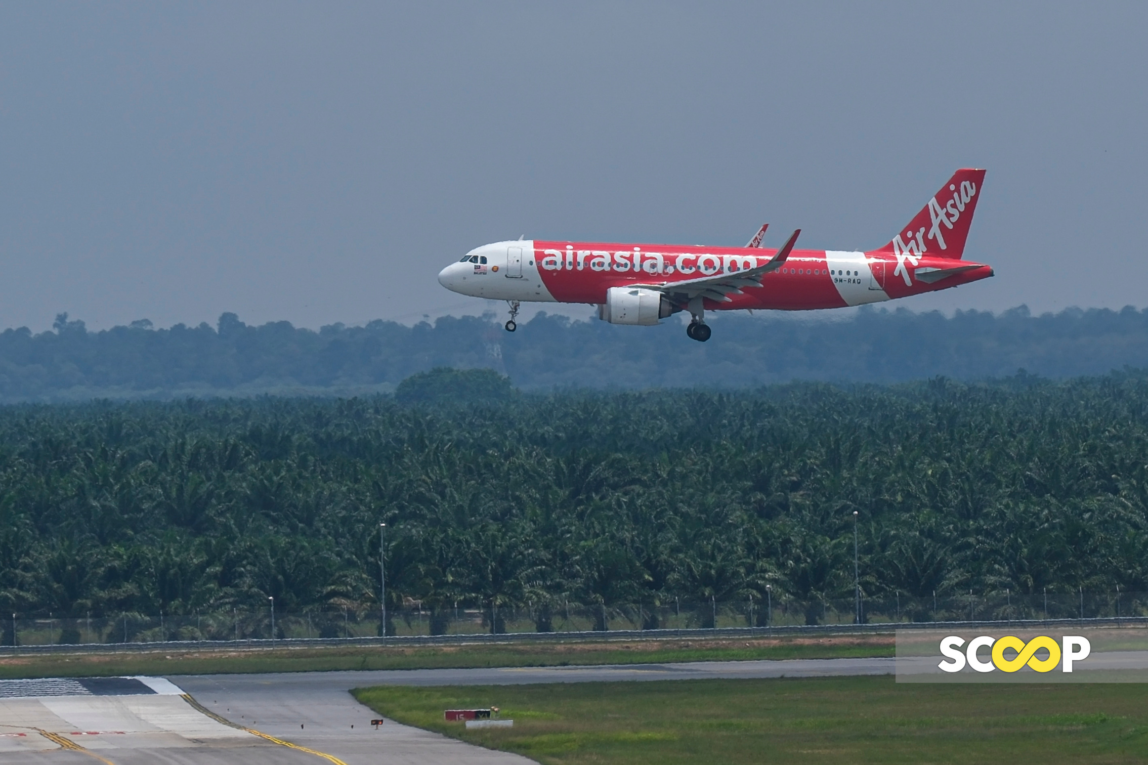 China-bound AirAsia flight returns to KLIA2 after engine fire | Scoop