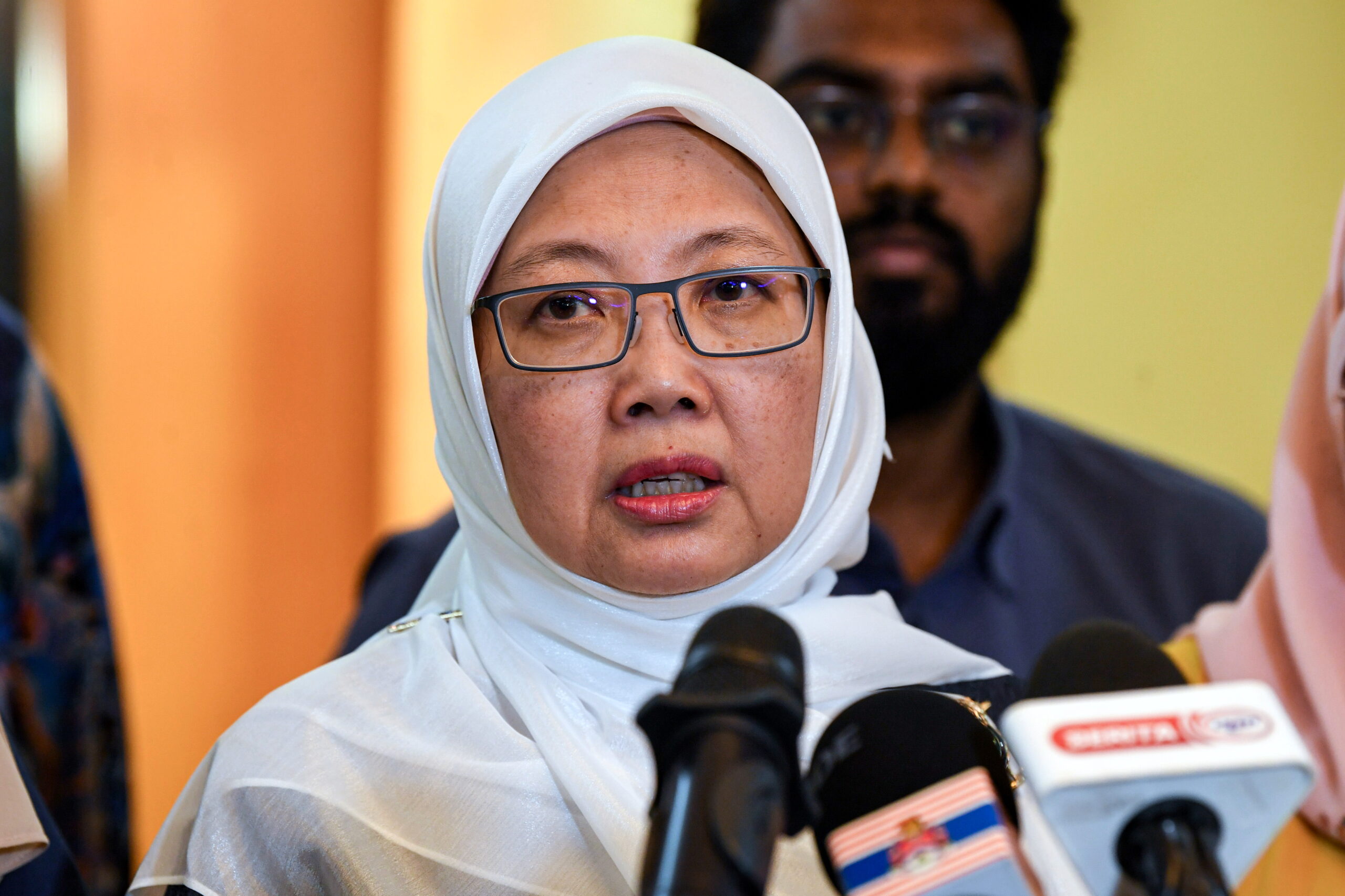 Tuduhan kerajaan bayar pampasan RM2 juta kepada pihak kuil tidak ...