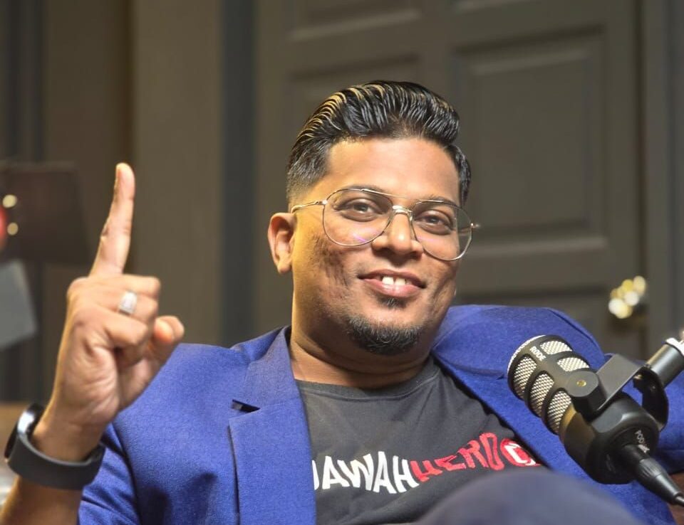 [UPDATED] Preacher Zamri Vinoth arrested over temple post | Scoop