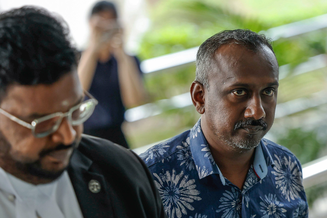 Malaysiakini journalist Nantha Kumar claims trial to RM20,000 bribery charge | Scoop