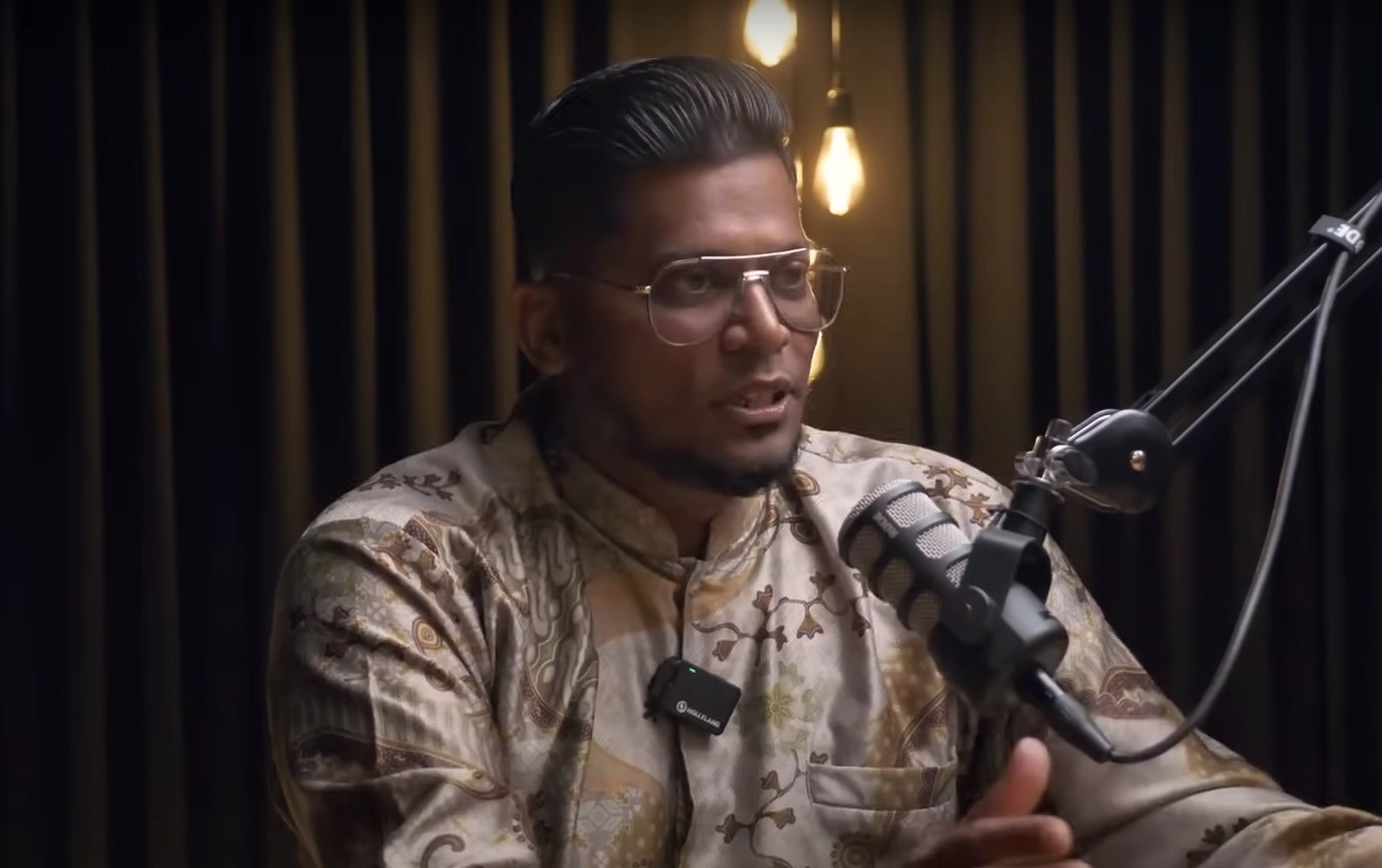 Facebook removes Zamri Vinoth’s kavadi post after MCMC’s request | Scoop