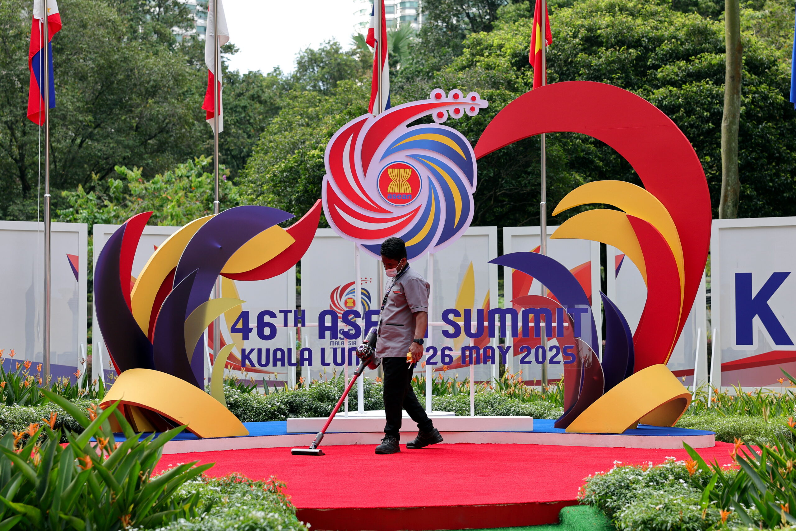 ASEAN leaders assemble in KL today for key summit, related meetings | Scoop