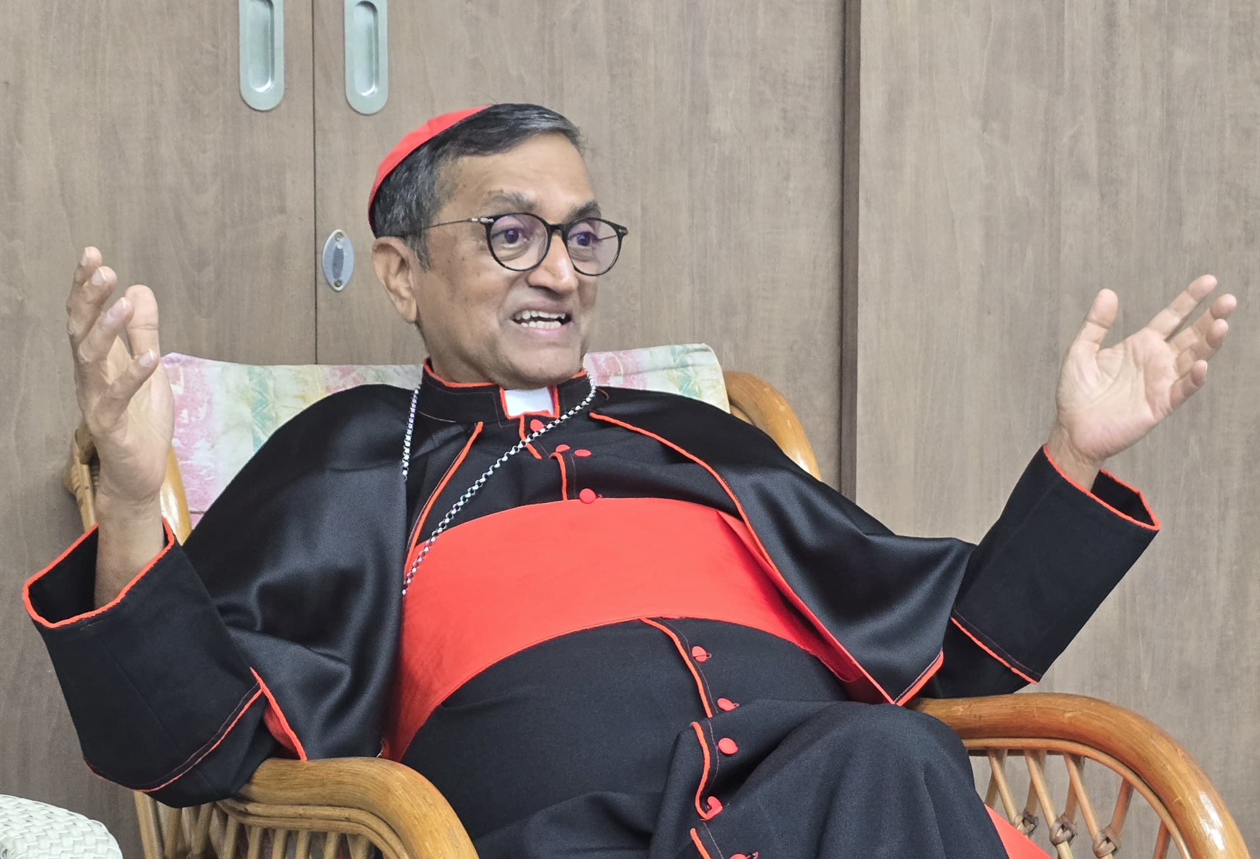 Voting in conclave represents universality of Catholic Church, not ...