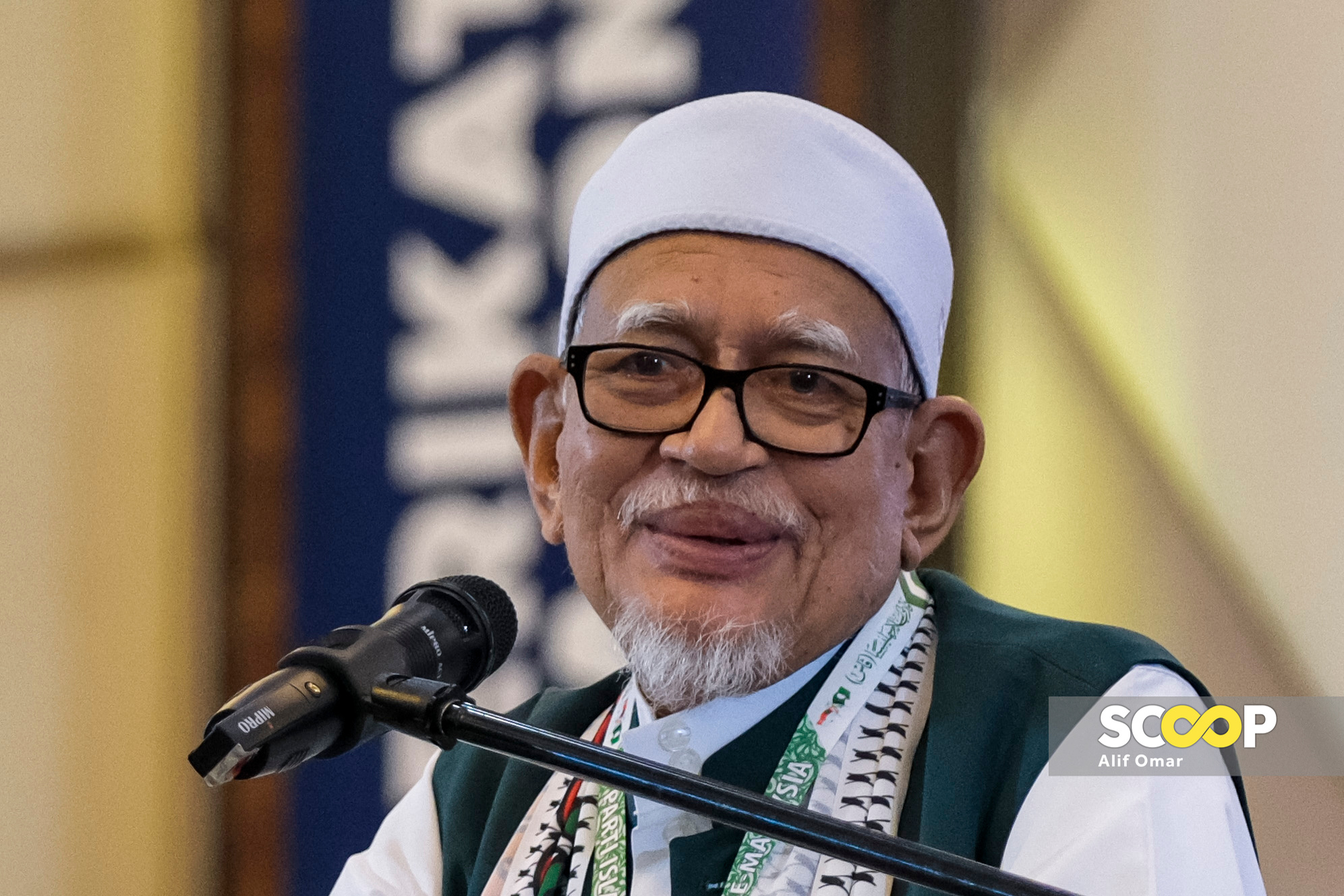 'Tiada keperluan tukar presiden' ahli mahu Hadi terus teraju PAS | Scoop