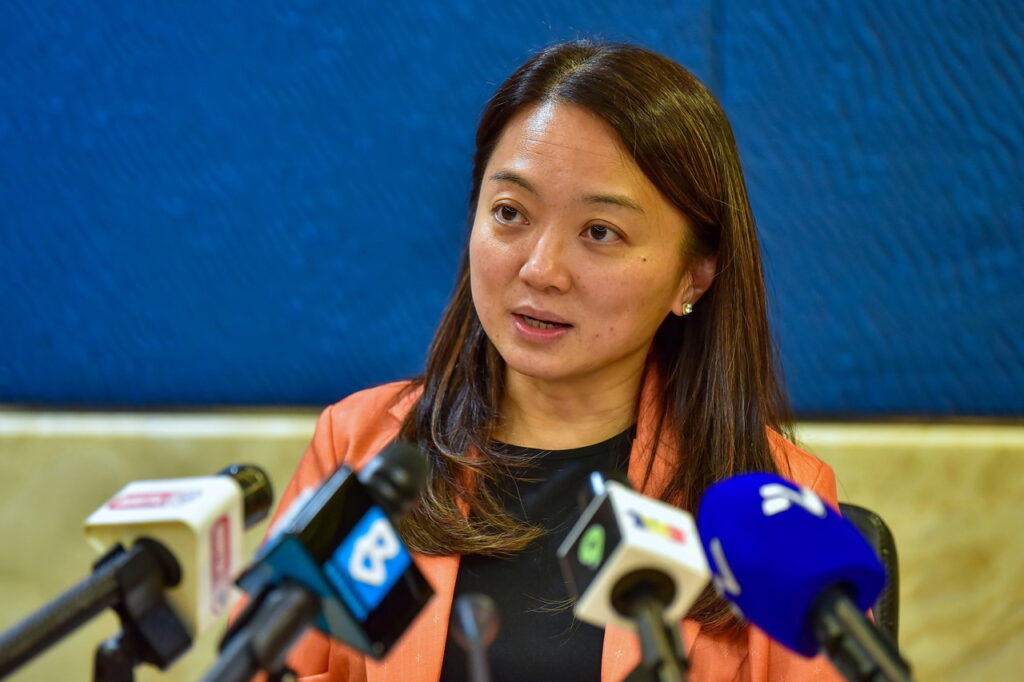 Criticise, but with facts: Hannah Yeoh’s aide rebukes MCA rep’s resignation call | Scoop