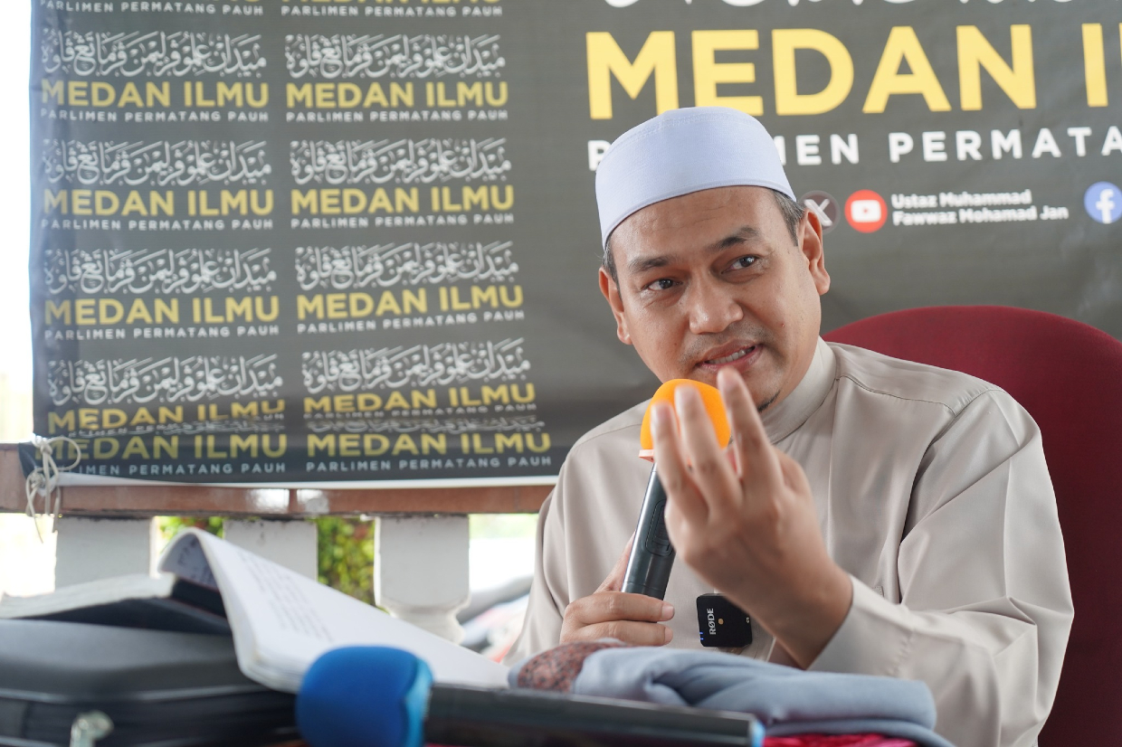 Insensitive and misleading’: PKR hits out at Fawwaz over LRT fund ...