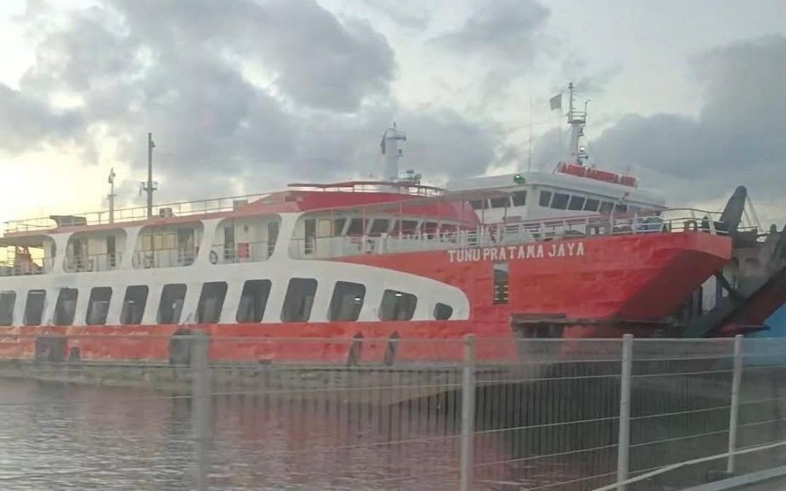 Bali ferry tragedy: embassy verifying if Malaysian among victims | Scoop
