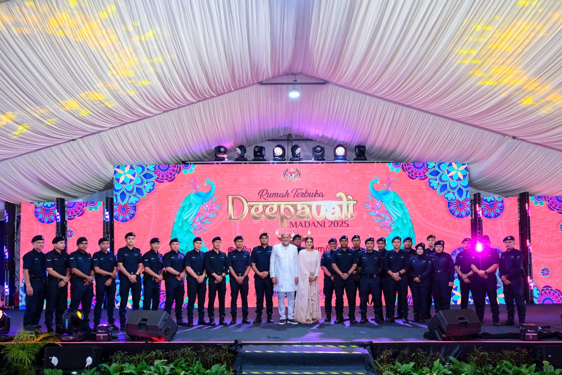 Leaders share Deepavali greetings, call for light, unity and hope | Scoop