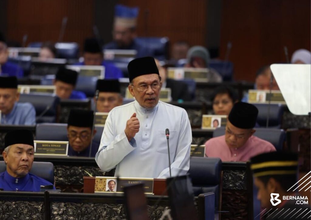 Anwar unveils RM470bil 2026 Budget, focusing on operational stability ...
