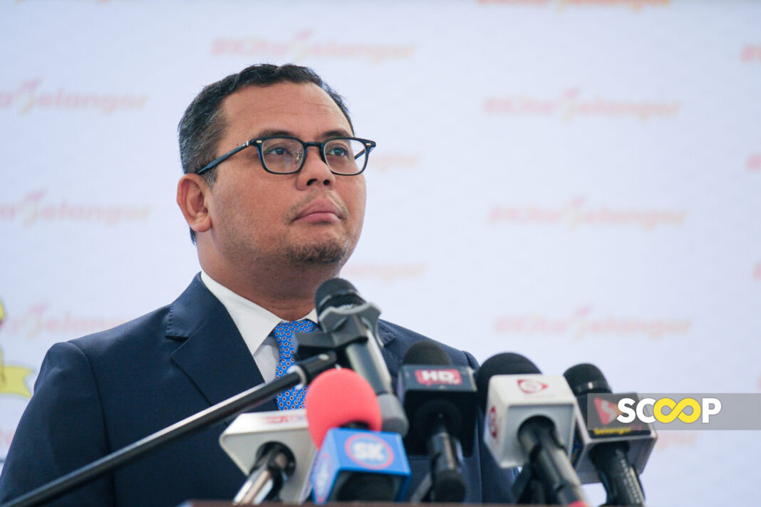 Selangor MB told to explain officer's wealth | Scoop