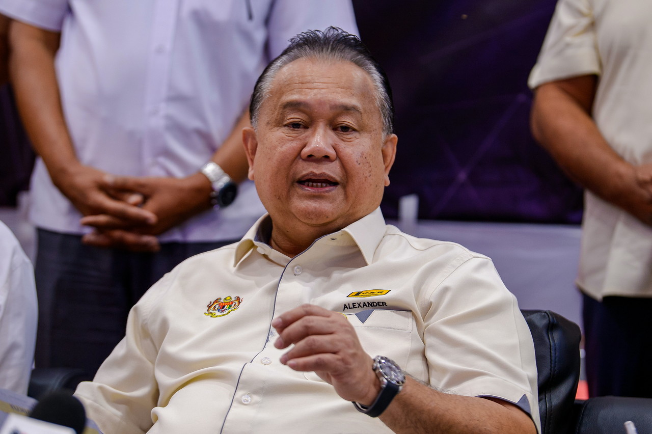 Smart Lanes reduce accidents by 74% at Rawang Interchange: Works ...