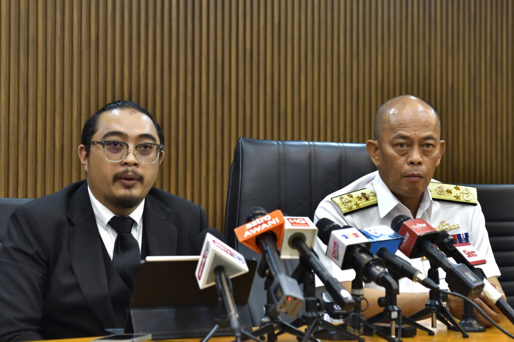 Fitnah, mengelirukan: Laksamana Madya Sabri Zali nafi tuduhan rasuah ...