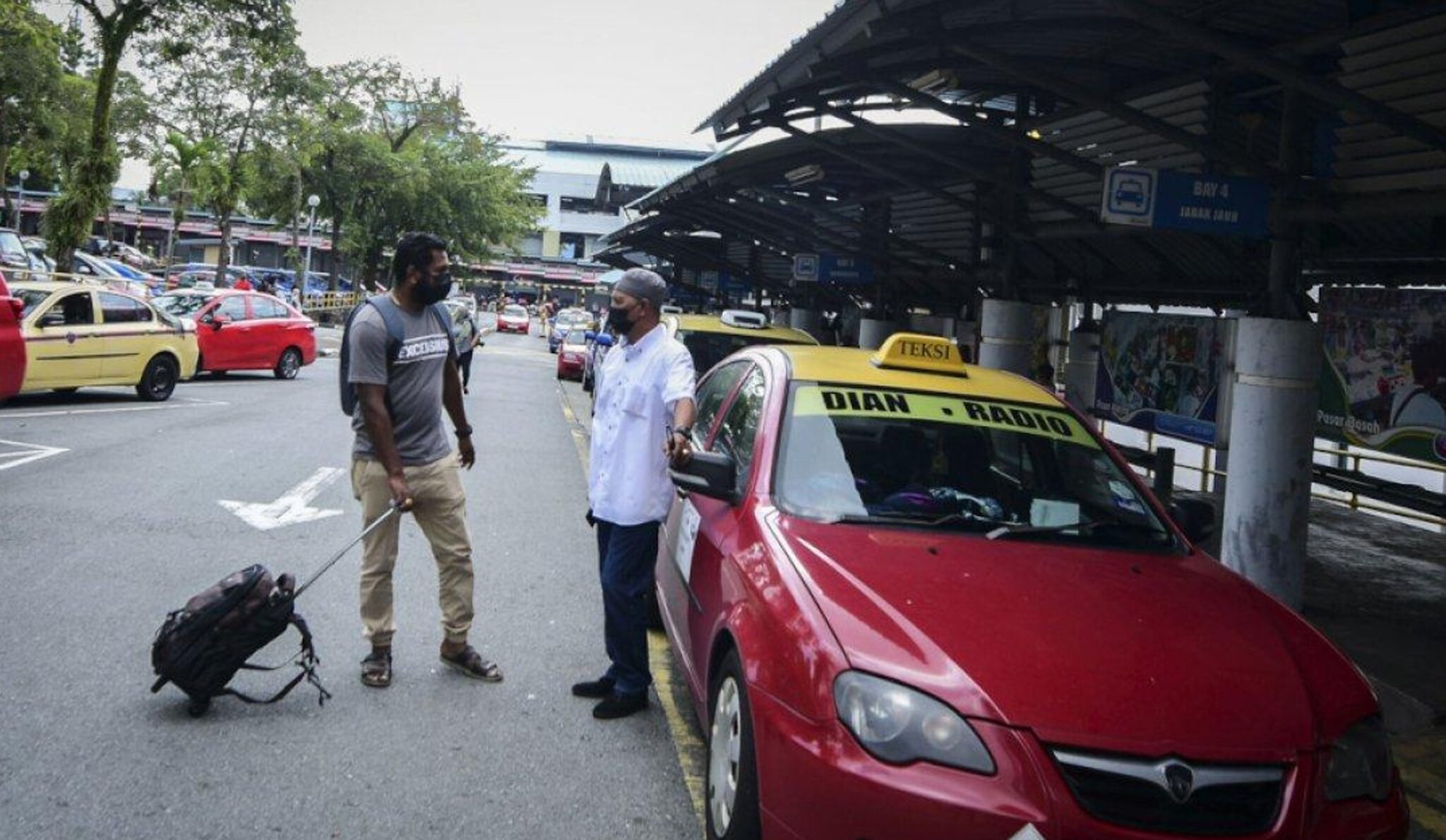 Causeway taxi rules relaxed: Travellers can now be dropped off in more ...