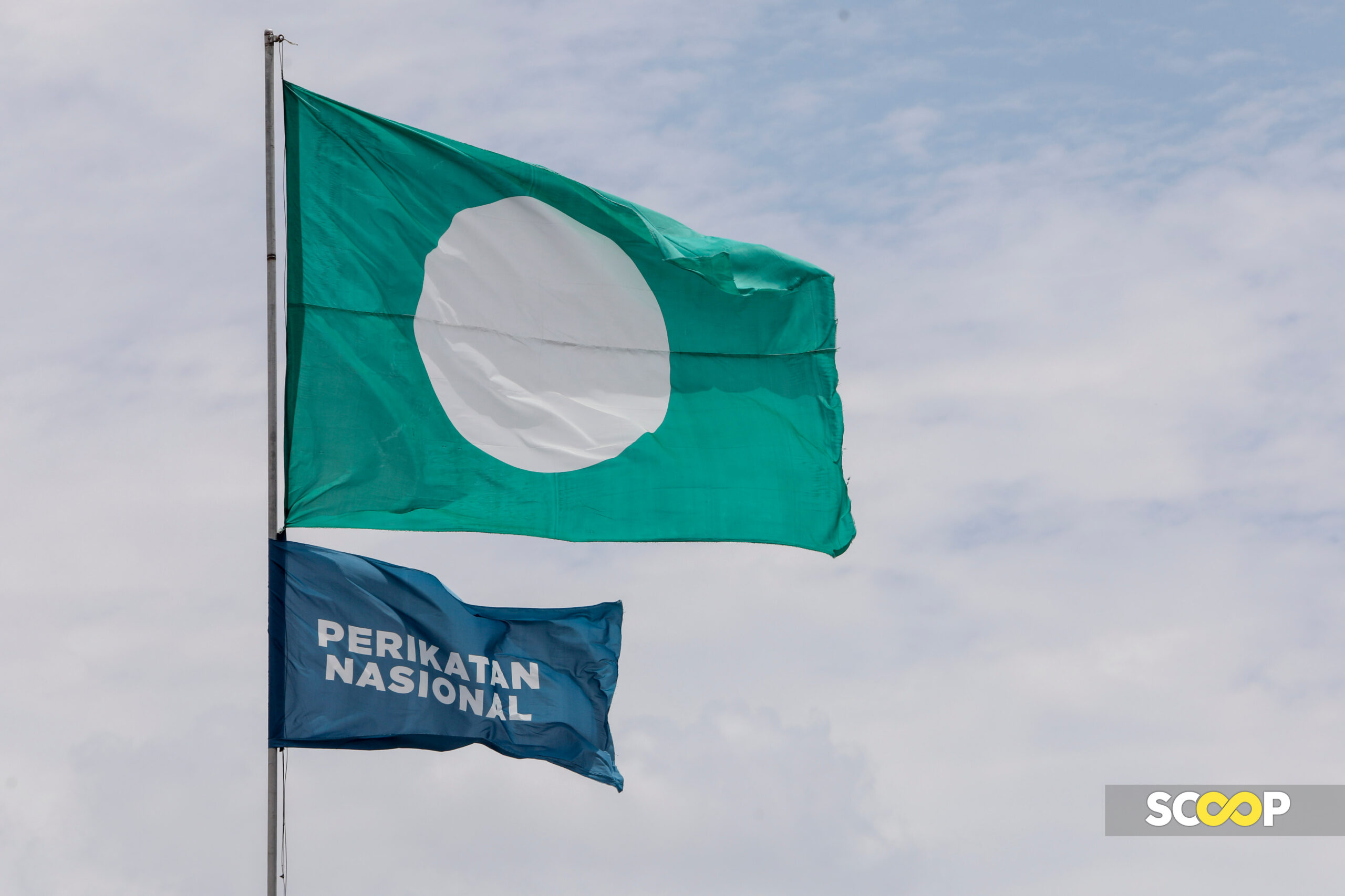 Gugurkan Radzi, Azmin: Permainan politik PAS makin terserlah, dakwa ...