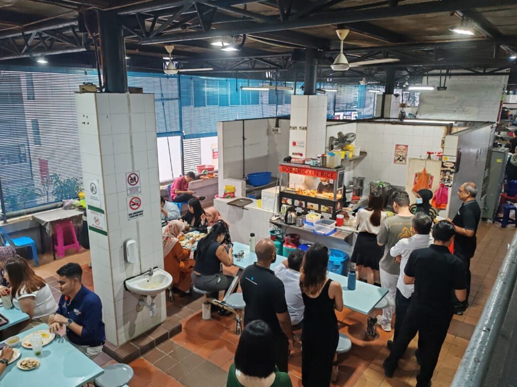 Eat here if you dare: The sauna hawker centres that KL's office workers ...